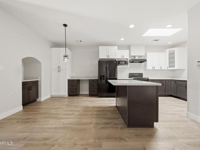 3221 N 37th St Unit 31, Phoenix, AZ 85018