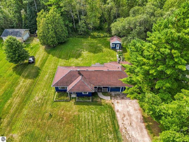 3221 N Four Mile Road