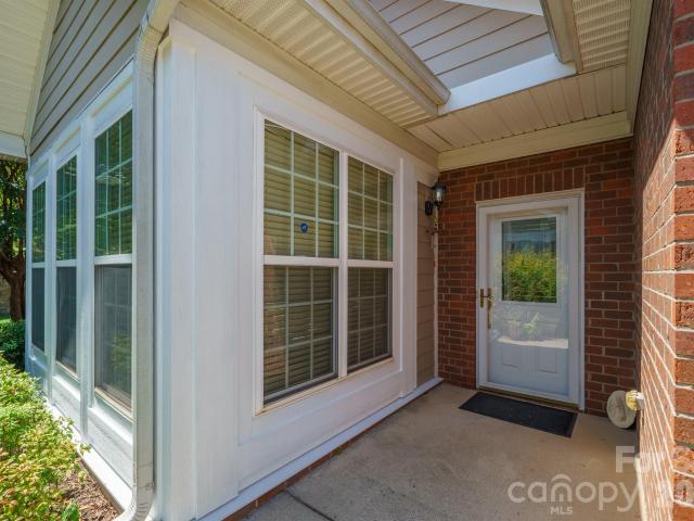 3221 Abbey Walk Lane