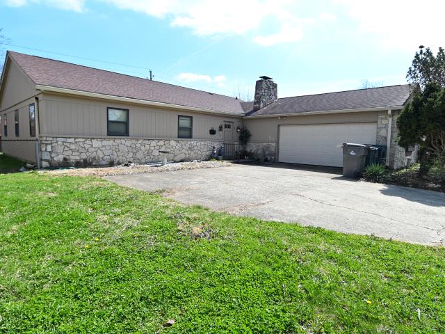 3221 Bluebell Lane