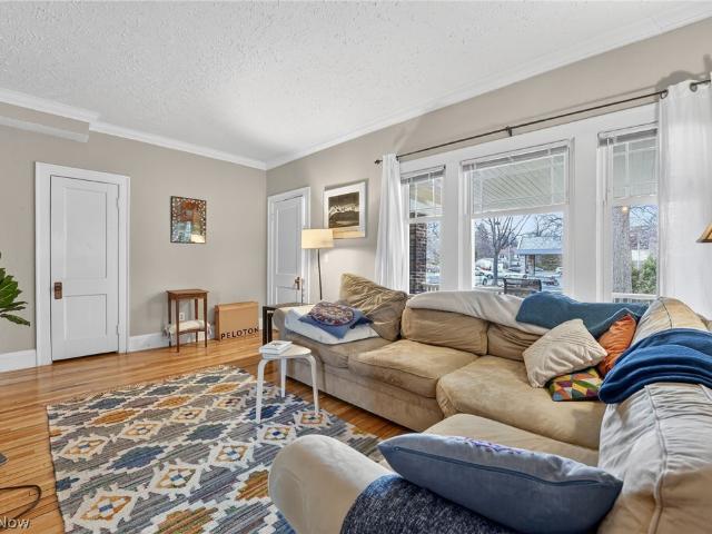 3221 Bradford Road