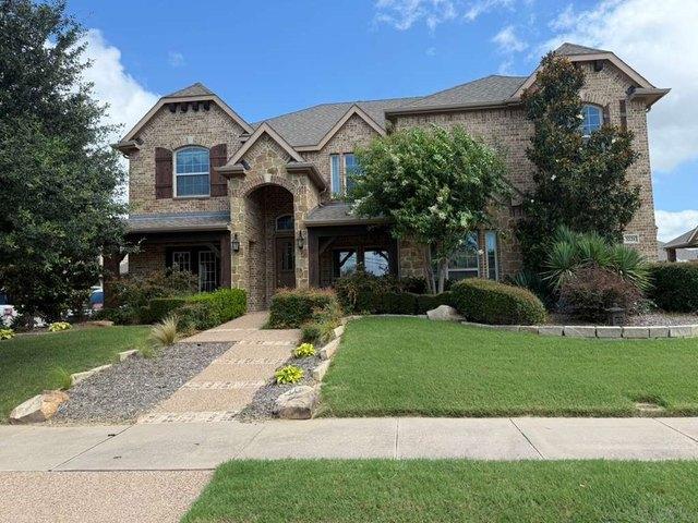 3221 Le Manns St, Midlothian, TX 76065