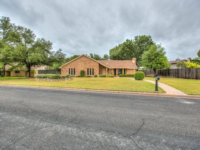 3221 Ridgecrest Ln, San Angelo, TX 76904