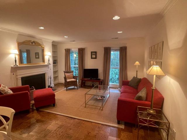 3221 Sutton Pl NW, Unit B, Washington, DC 20016 | MLS #DCDC2239