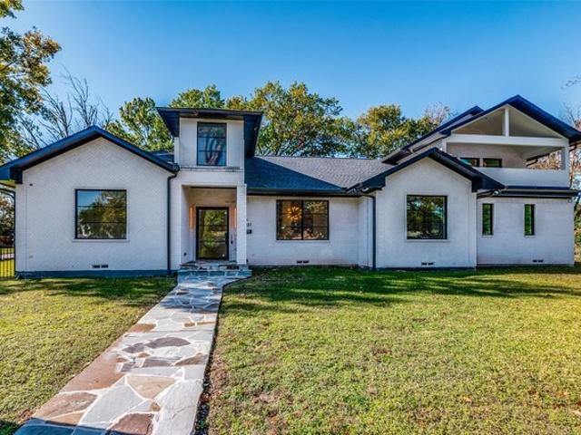 3221 S Glenbrook Dr, Garland, TX 75041