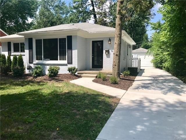 3221 Shenandoah Dr, Royal Oak, MI 48073