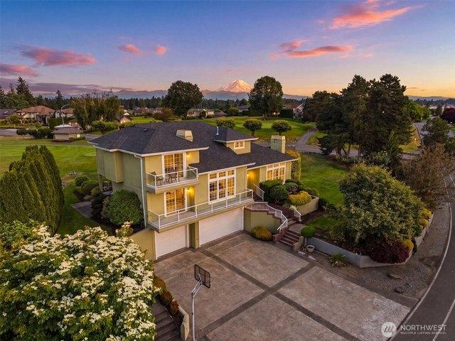 3221 th Avenue Ct E, Lake Tapps, WA 98391
