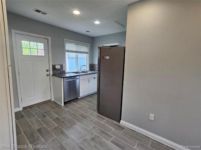 3221 Union Lake Road