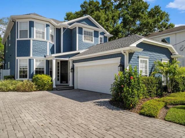 3221 W Fielder St, Tampa, FL 33611