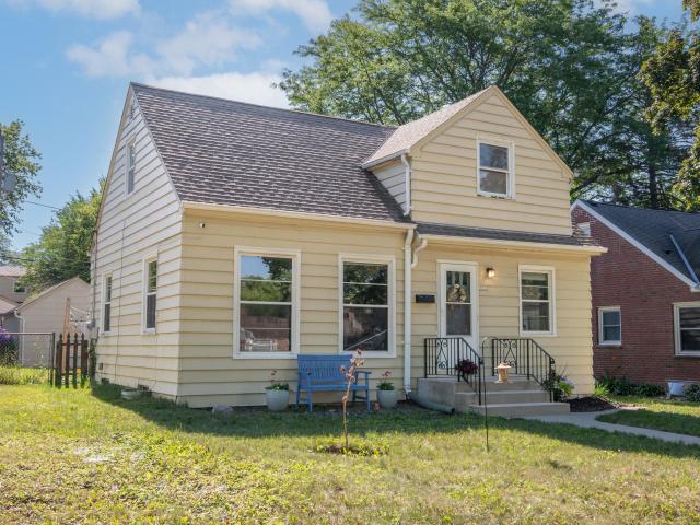 3222 N 82nd St