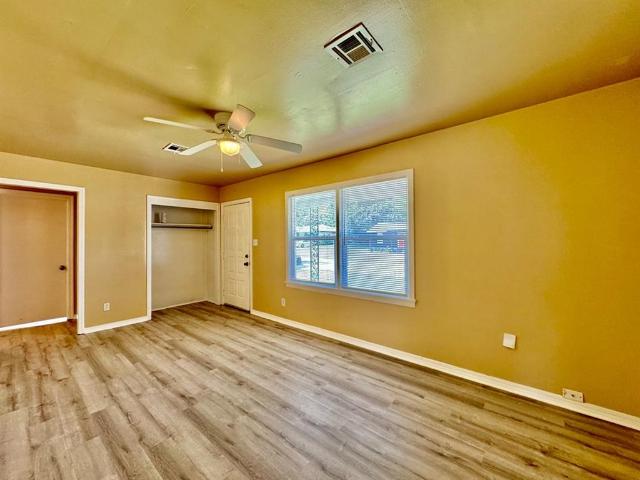 3222 N Holman Court