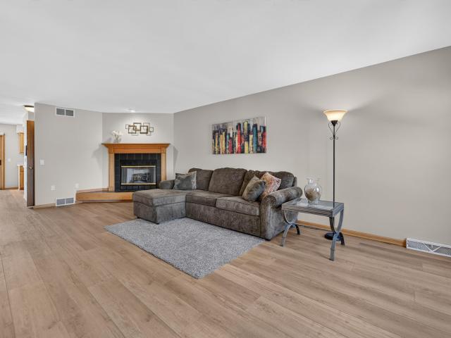 3222 Dorchester Way