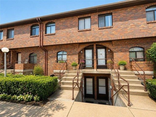 3222 Kennett Sq, Pittsburgh, PA 15213