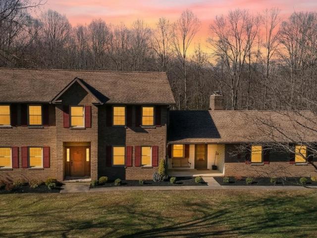 3222 Kimberly Dr, Mount Airy, MD 21771 | MLS #MDCR2032 | Compass