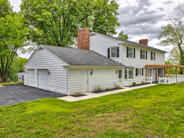 3222 Ridgeway Road