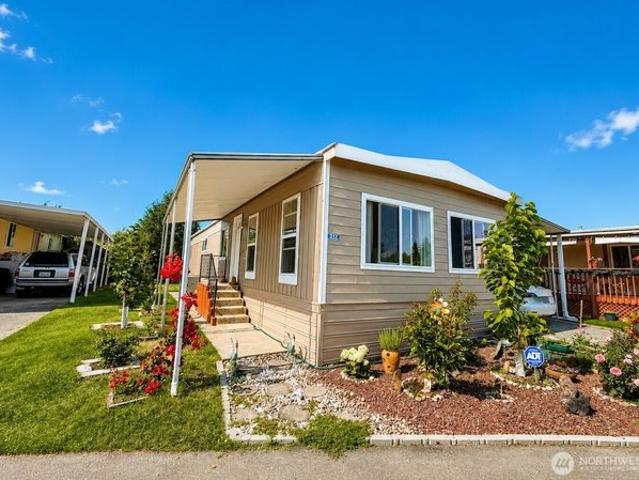 3222 S 183rd St, Seatac, WA 98188