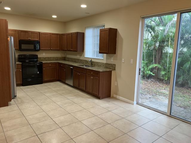 3223 NW 31st Ter, 3 beds, 3 full baths