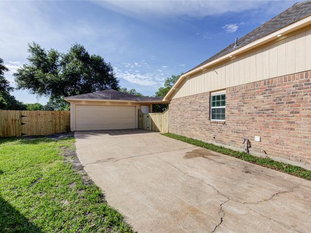 3223 Cherry Hills Drive