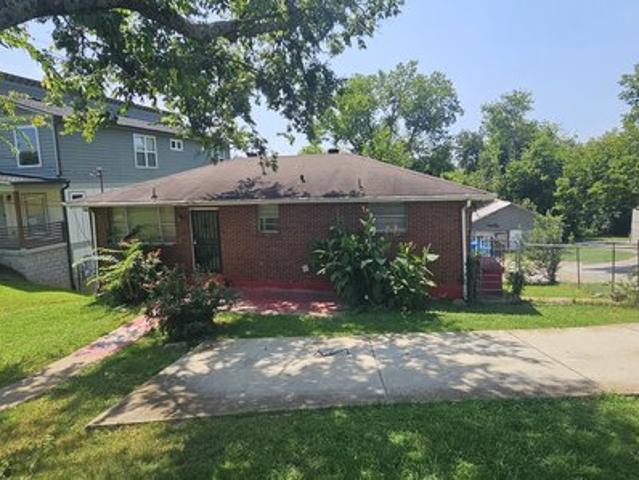 3223 Lincoln Ave, Nashville, TN 37218