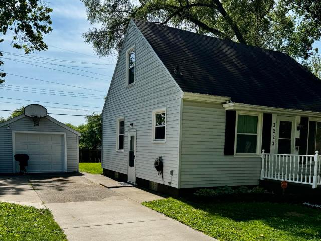 3223 Plymouth Drive