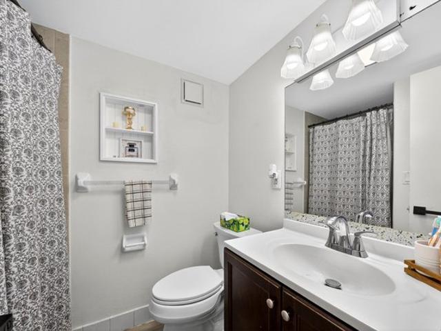 3223 Riverside Dr Unit C406, Coral Springs, FL 33065