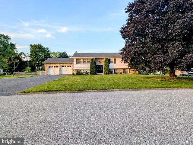3223 Suffolk Lane