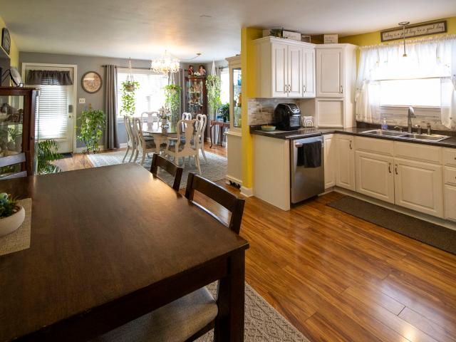 3223 W 12TH Street