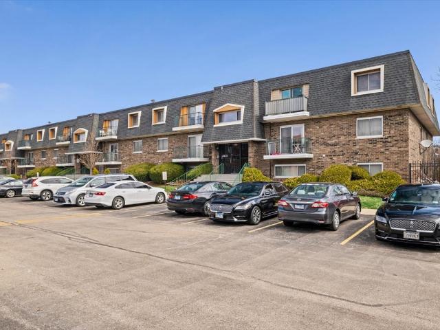 3223 W Parkway Dr, Unit 3A, Northbrook, IL 60062 | MLS #12621
