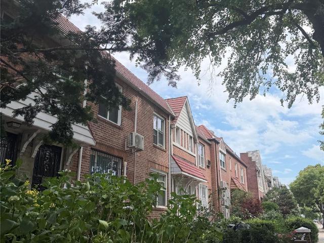 3223 76th Street