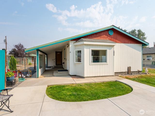 322 3rd Avenue SE