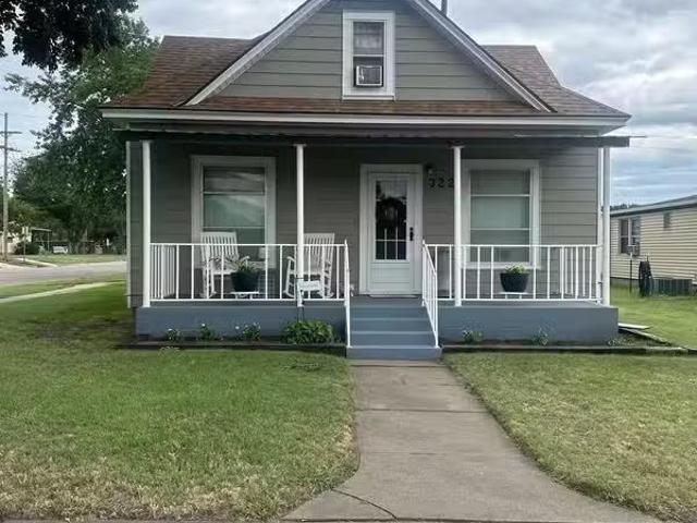322 2nd St, Claflin, KS 67525 651729548