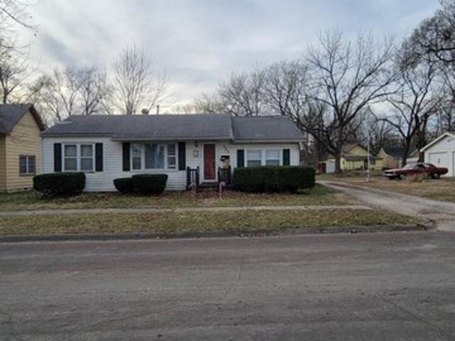 322 4th, Iola, KS 66749