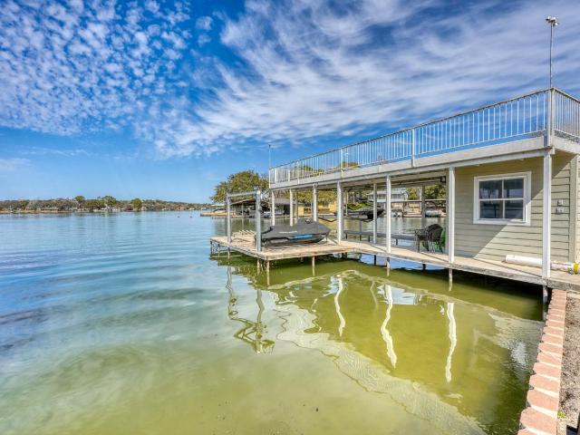 322 Granite Shoals Ln