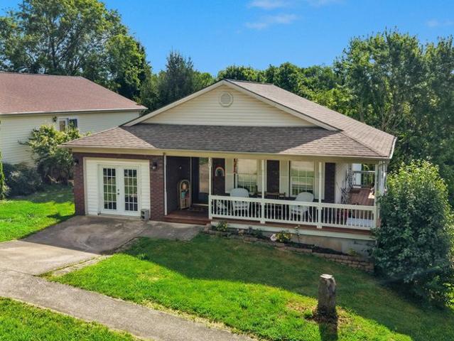 322 Douglas Ct, Richmond, KY 40475