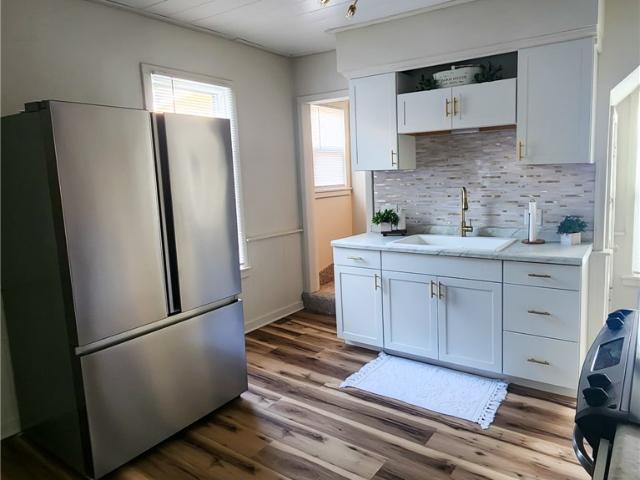 322 E 4th Street