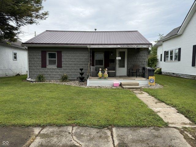 322 E 7th St, Rushville, IN 46173