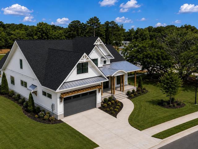 322 E Wayfinder Lane