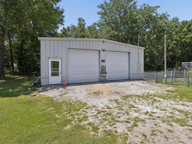 322 E Dunlap St, Stockton, MO 65785
