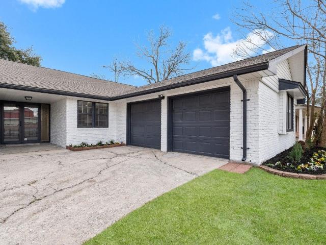 322 E Edgebrook Dr, Houston, TX 77034 | MLS #18004