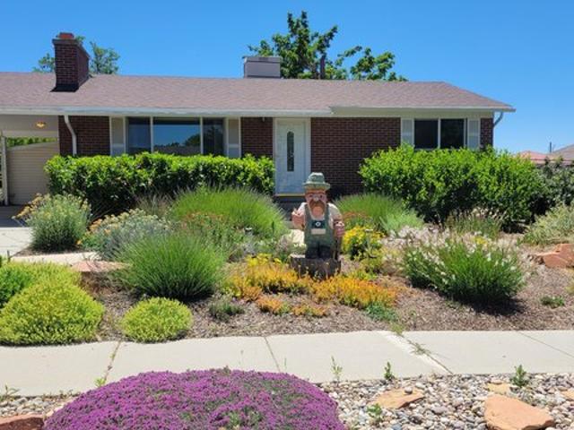 322 E Lane Cir, Sandy, UT 84070