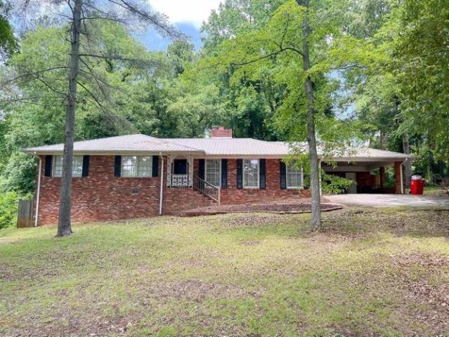 322 Ellenwood Dr, Bowdon, GA 30108