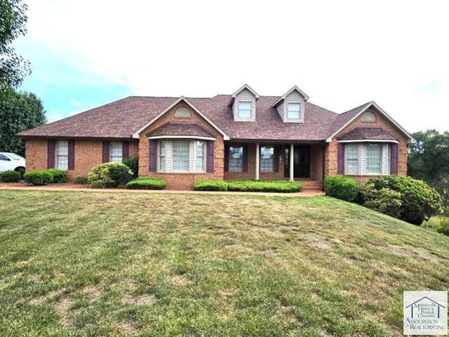 322 Fisher Dr, Martinsville, VA 24112