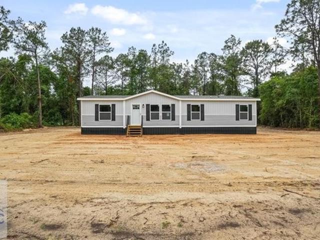 322 Heather Rd, Jesup, GA 31545