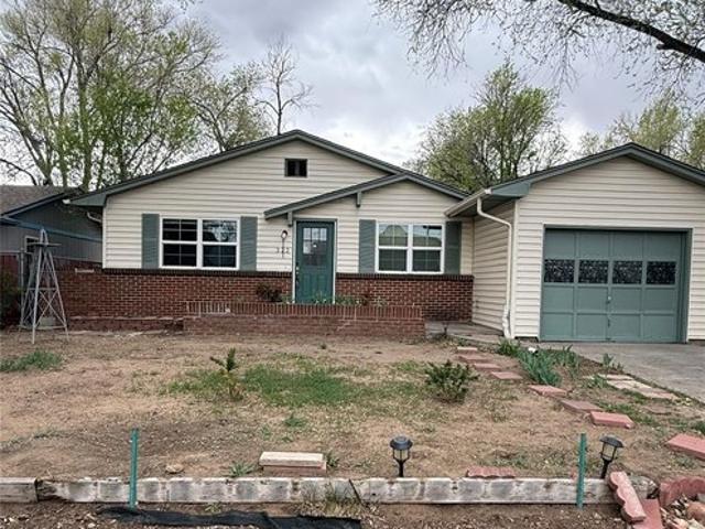 322 Iris Dr, Fountain, CO 80817