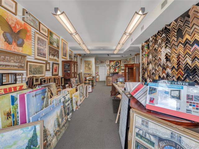 322 Jericho Turnpike