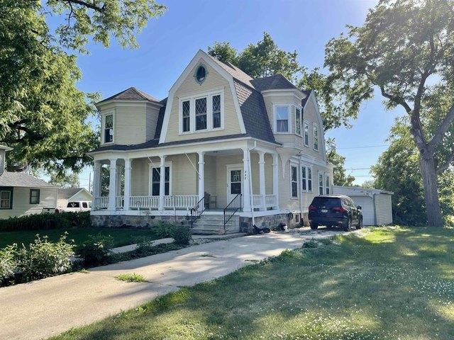 322 Otsego St, Storm Lake, IA 50588