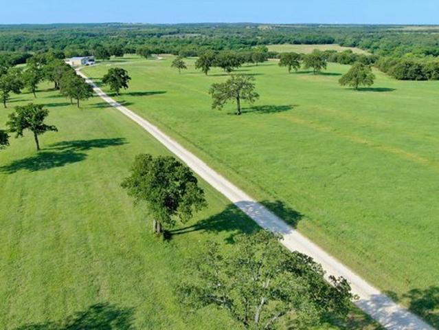 322 Liberty Chapel Rd, Saint Jo, TX 76265