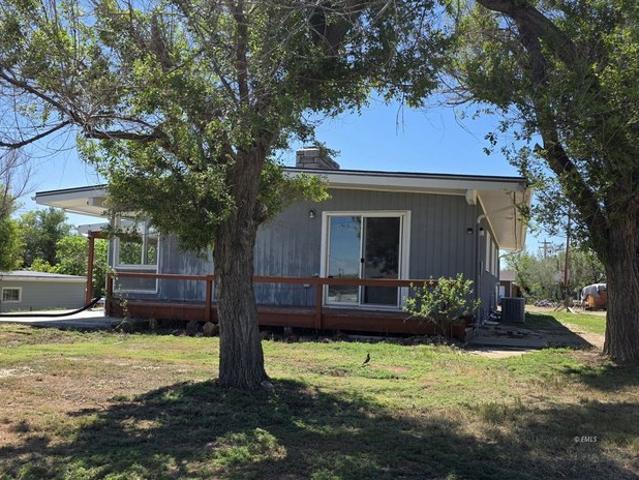 322 Morris St W, Broadus, MT 59317