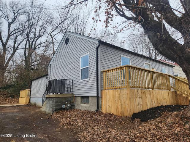 322 Meadow Lane Ln