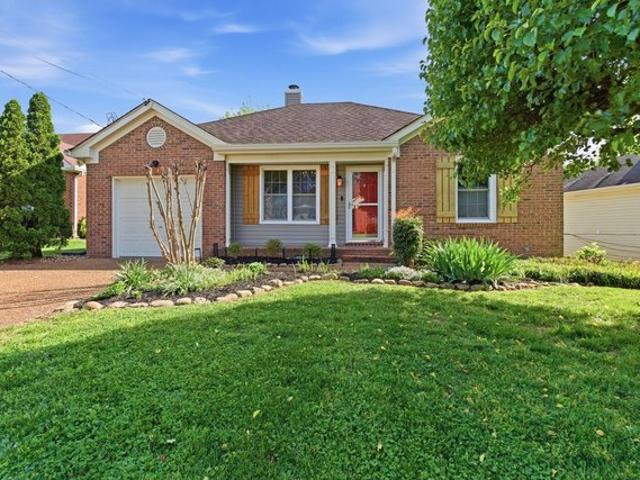 322 N Birchwood Dr, Hendersonville, TN 37075